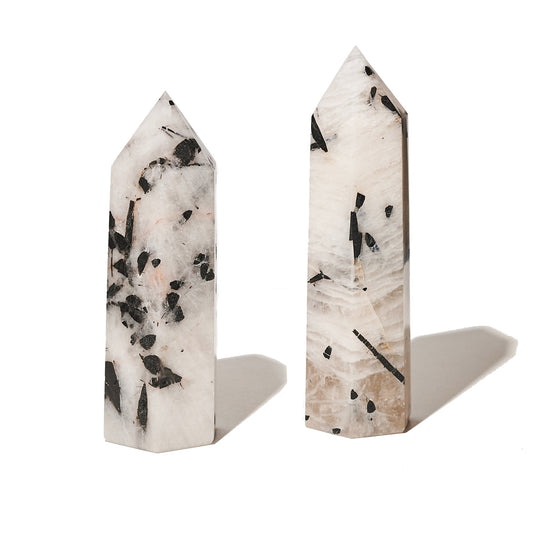 How to Display Large Crystals: Interior Design Ideas & Styling Tips ...