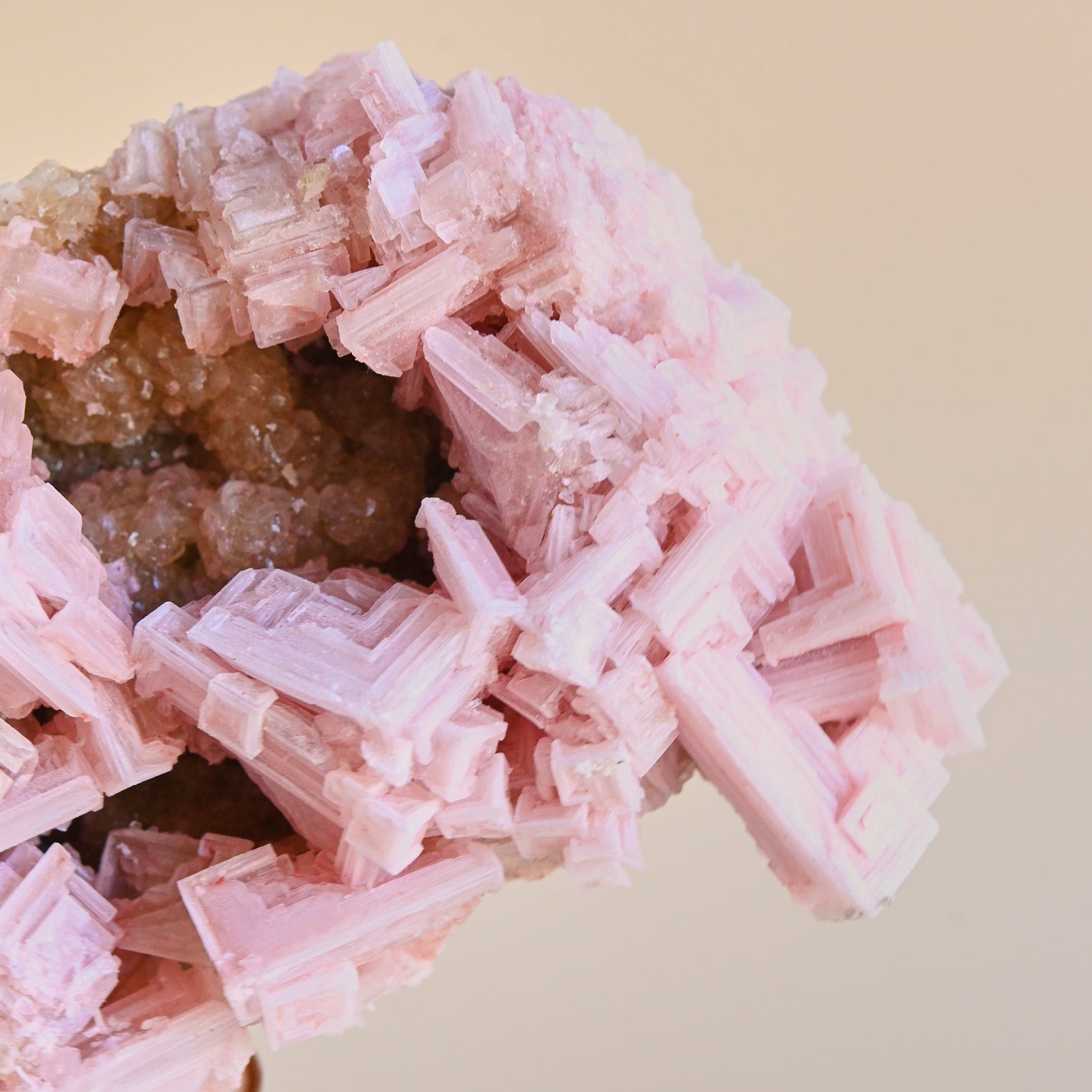 Discovering the Power of Pink Halite Crystal – CRYSTALS.COM